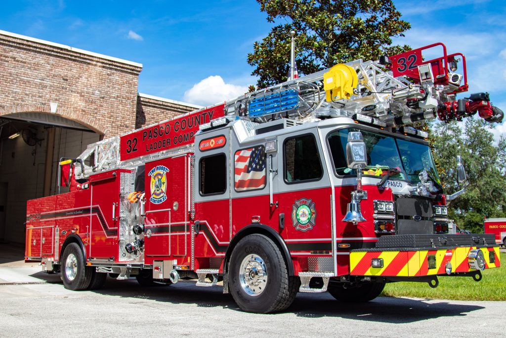 HR 100 Aerials - E-ONE